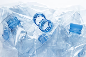 Jenis Botol Plastik, Yuk Lebih Selektif Memilih Kemasan! - IRP Paper Cup